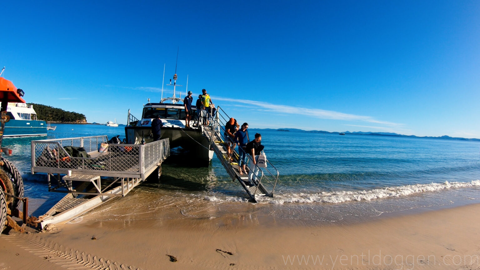 The complete travel guide to Great Kepple Island in Queensland!