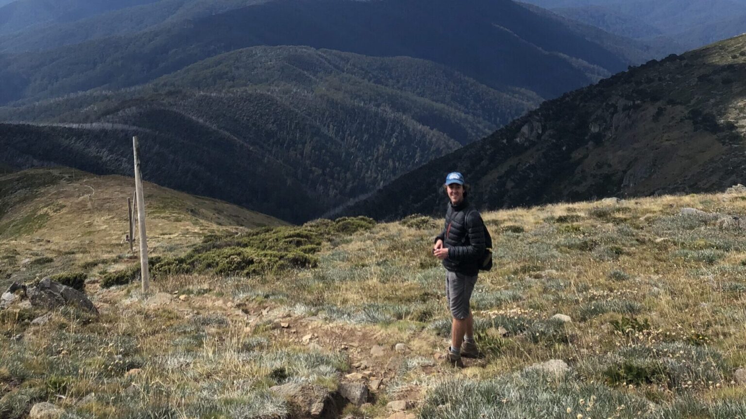 A Travel Guide to Australia's Longest Hiking Trails (250+km)